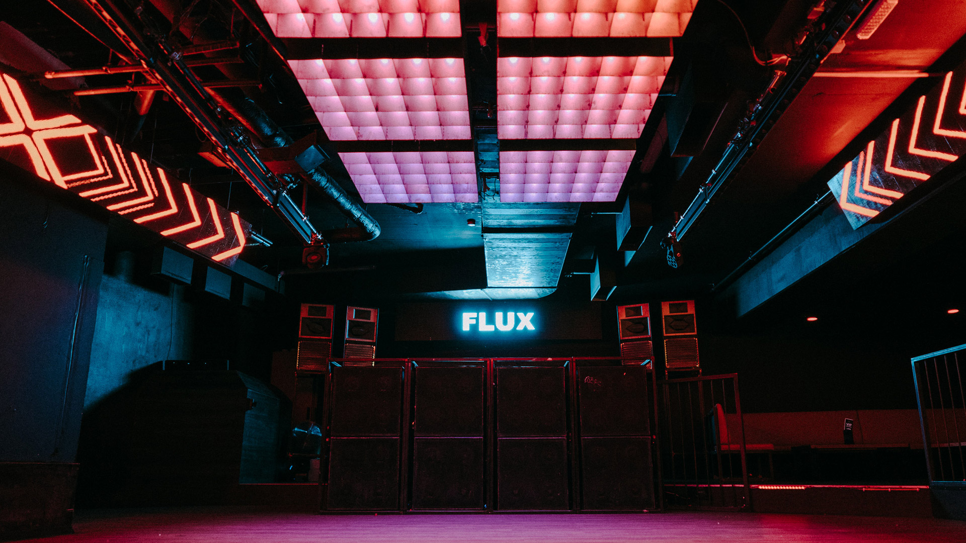 CLUB - FLUX